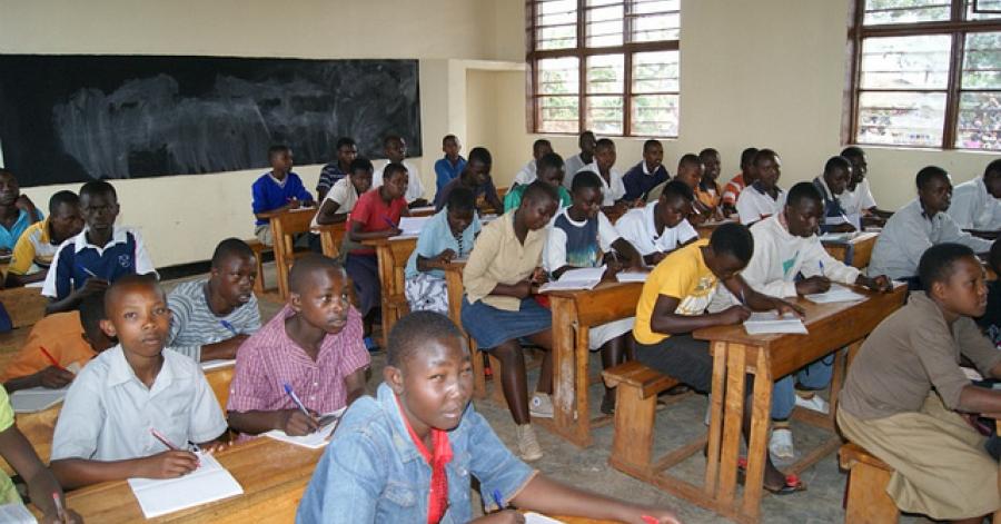 Challenges and choices in the Rwandan education system: R3 roundtable ...
