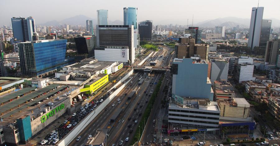 How can improvements in public transport in Peru boost access to ...